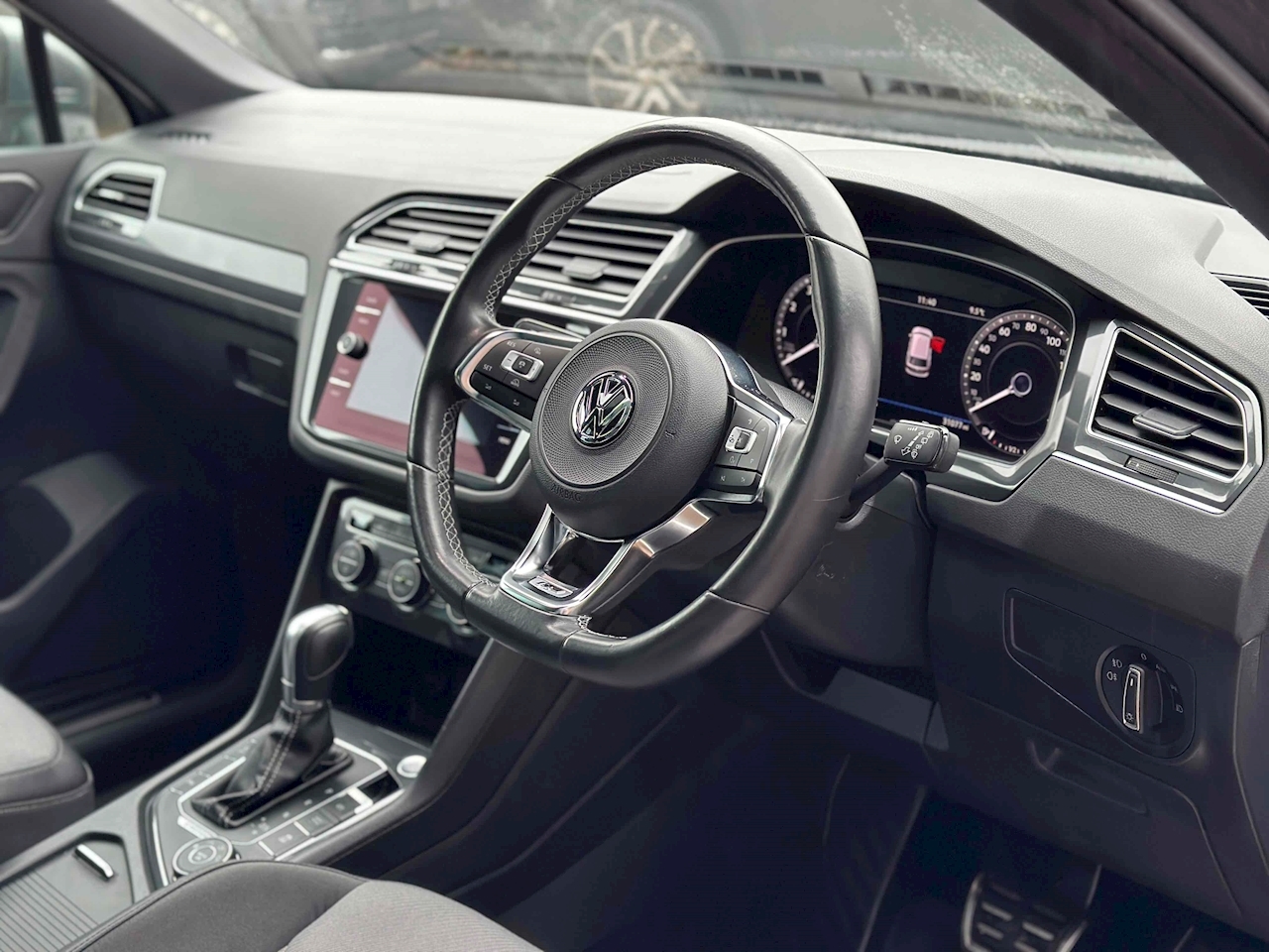 Used 2017 Volkswagen Tiguan TSI R-Line For Sale in Hertfordshire (U4878 ...