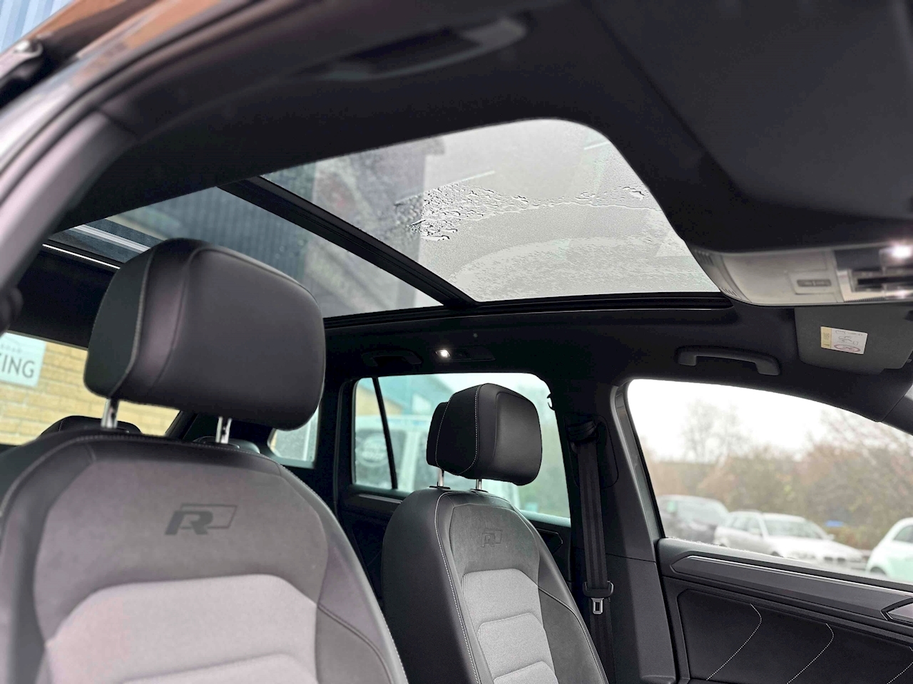 Used 2017 Volkswagen Tiguan TSI R-Line For Sale in Hertfordshire (U4878 ...