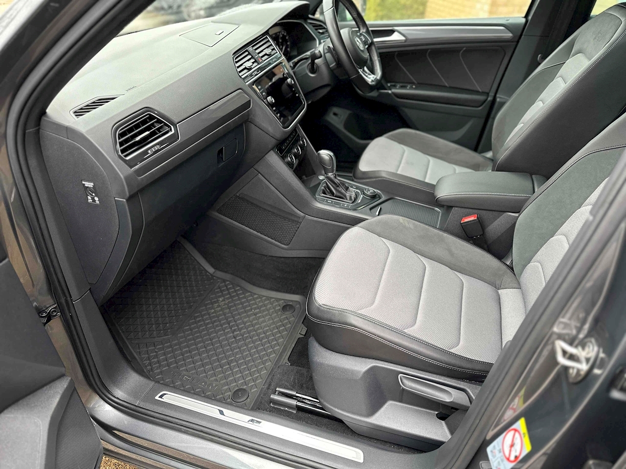 Used 2017 Volkswagen Tiguan TSI R-Line For Sale in Hertfordshire (U4878 ...