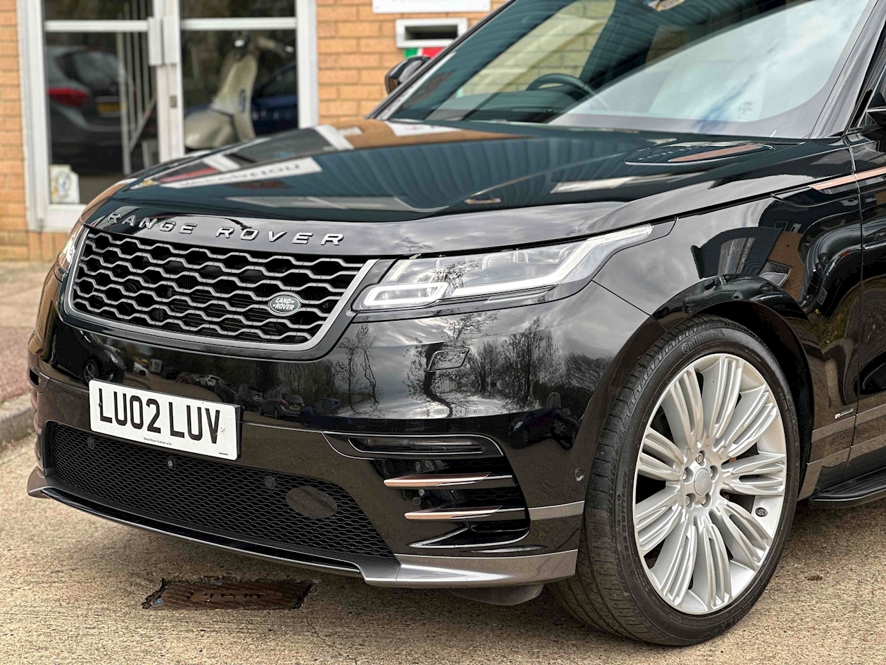 Used 2018 Land Rover Range Rover Velar SD6 V6 R-Dynamic HSE For Sale in ...