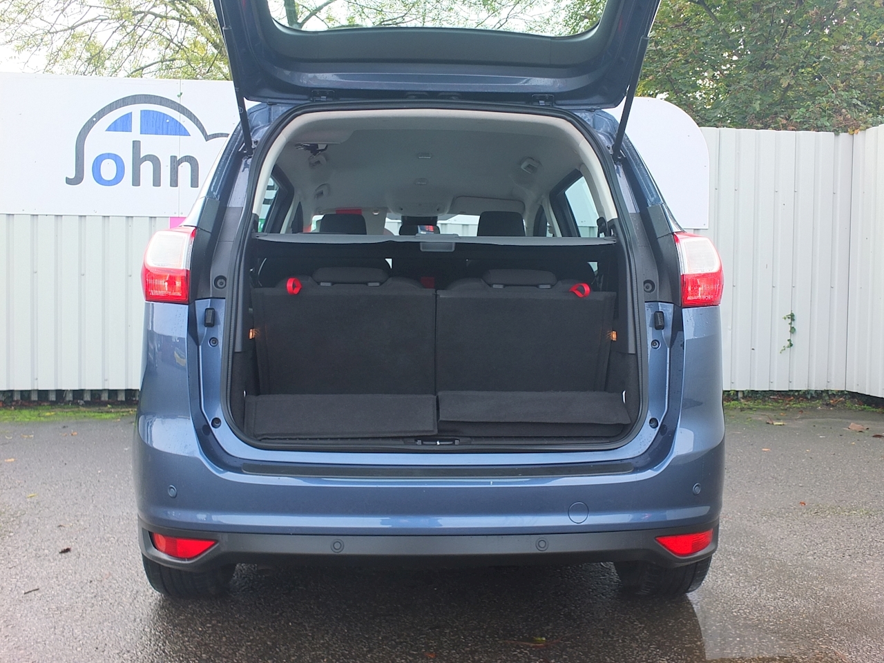 Used 2019 Ford C-Max Grand Zetec 7 Seater Mpv 1.0 Ecoboost Manual ...