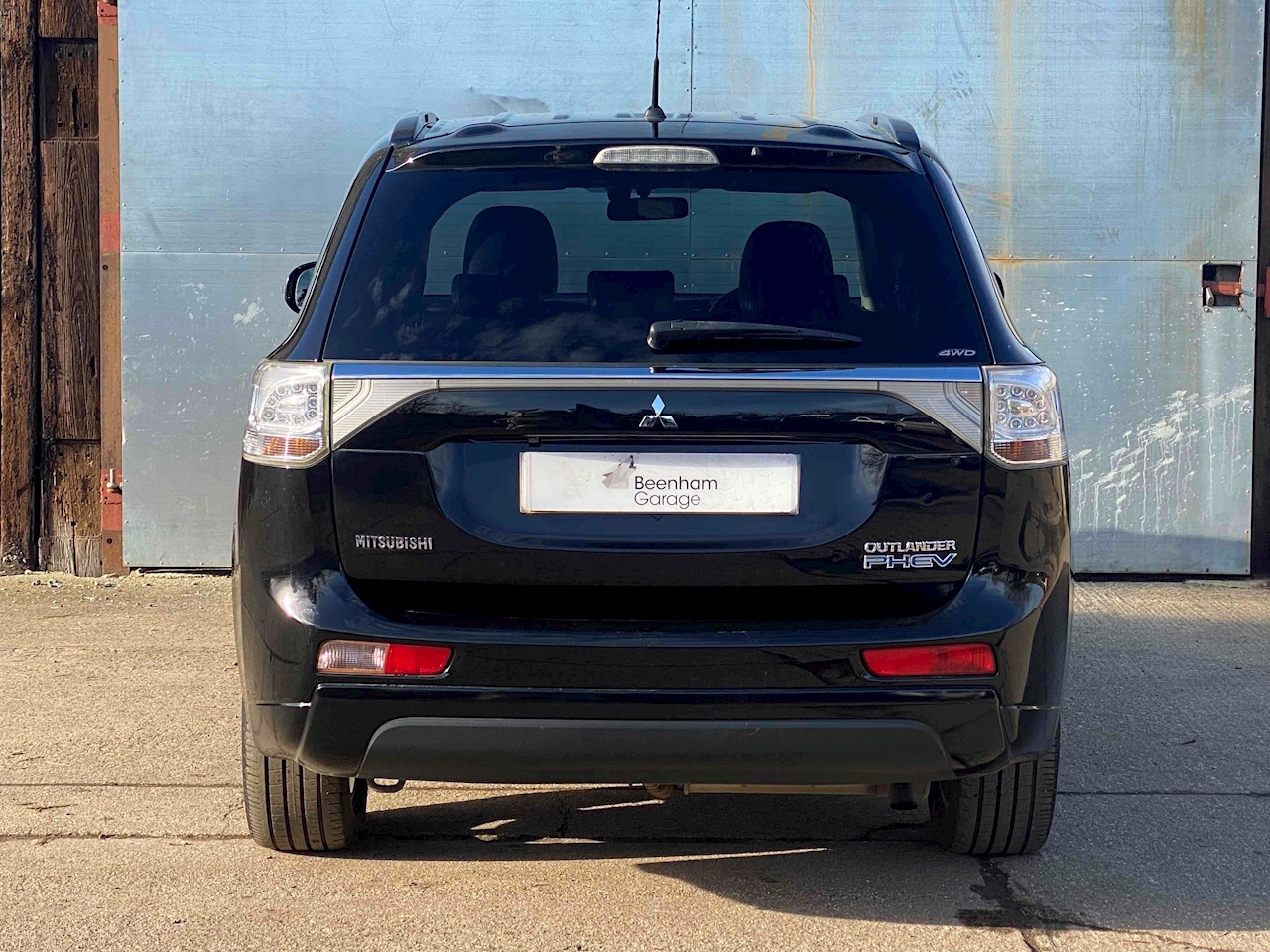Used 2015 Mitsubishi Outlander h GX4h For Sale in Berkshire (U1998 ...