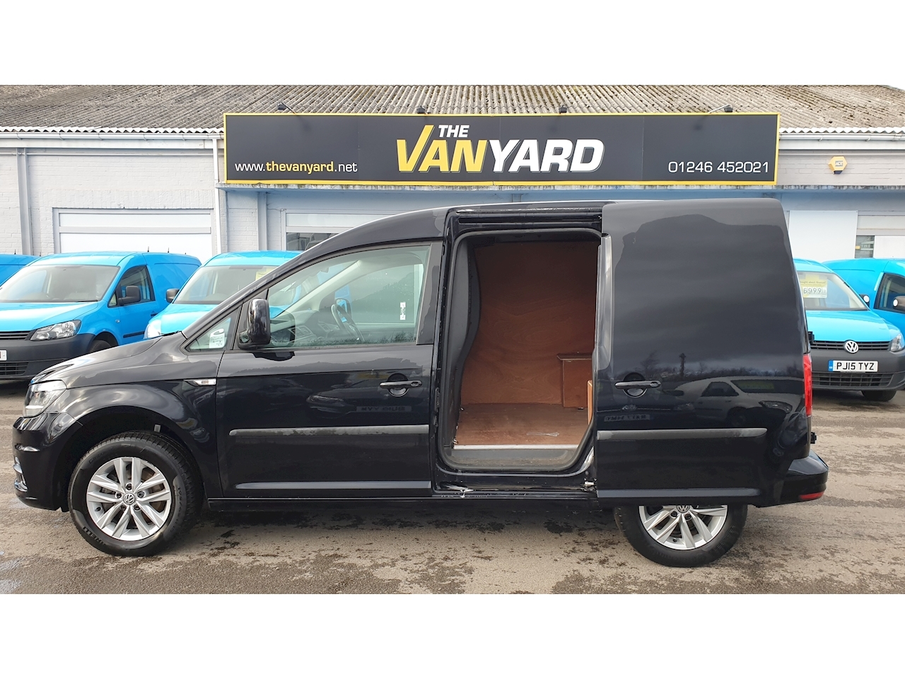 Used 2016 Volkswagen Caddy C20 Tdi Highline For Sale in Derbyshire ...