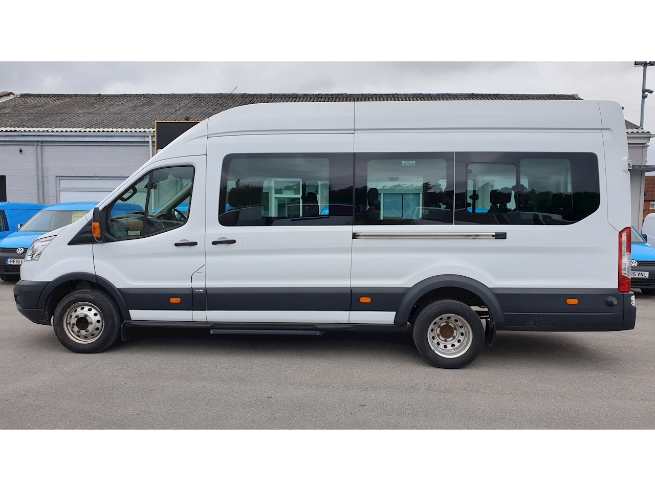 Used 2016 Ford Transit 2.2 TDCi 460 HDT Bus 5dr Diesel Manual L4 H3 (18 ...