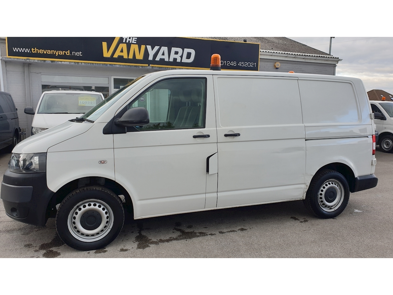 Used 2015 Volkswagen Transporter T26 Startline For Sale in Derbyshire ...