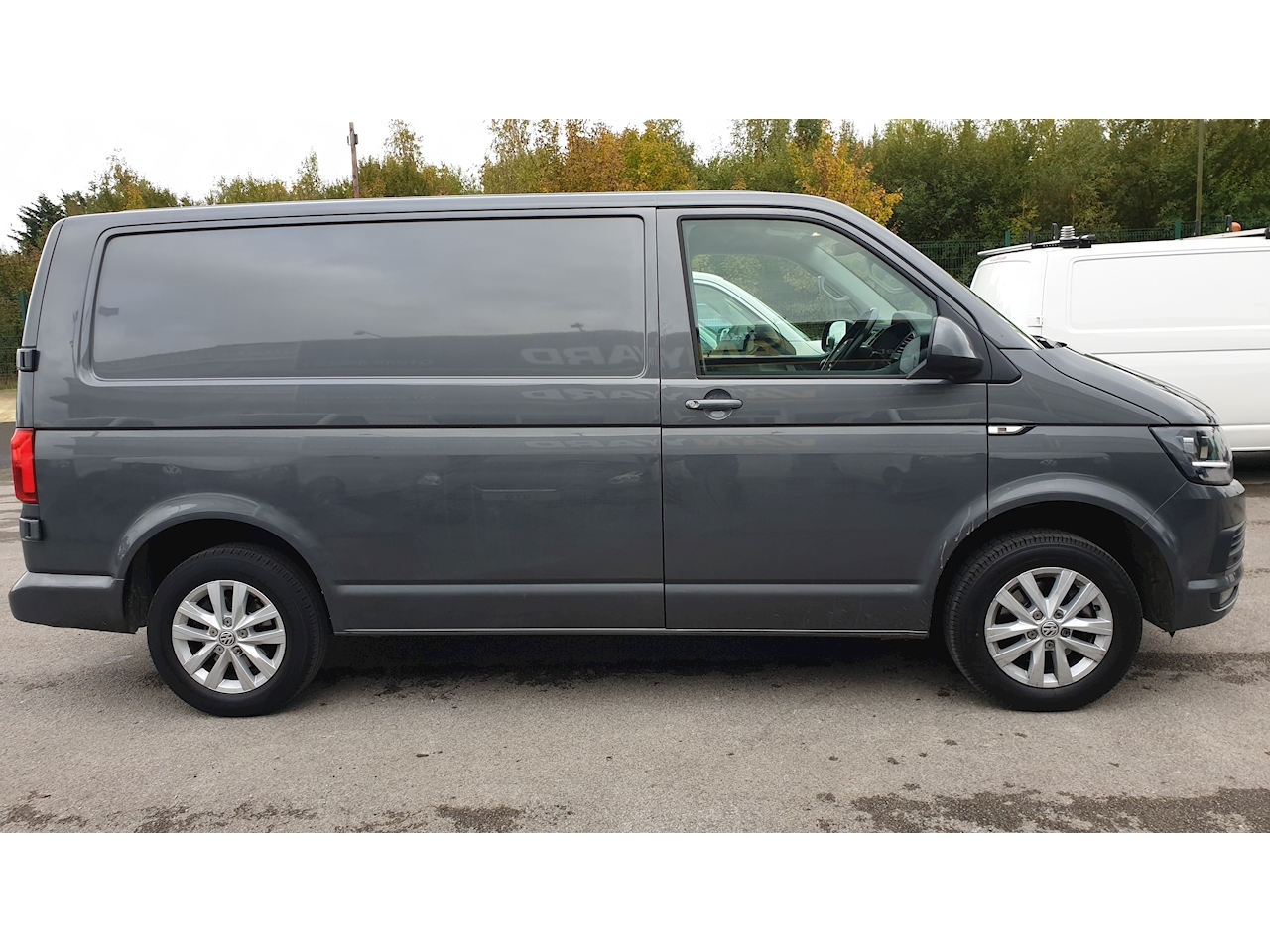 Used 2019 Volkswagen Transporter Highline For Sale in Derbyshire (U4721 ...