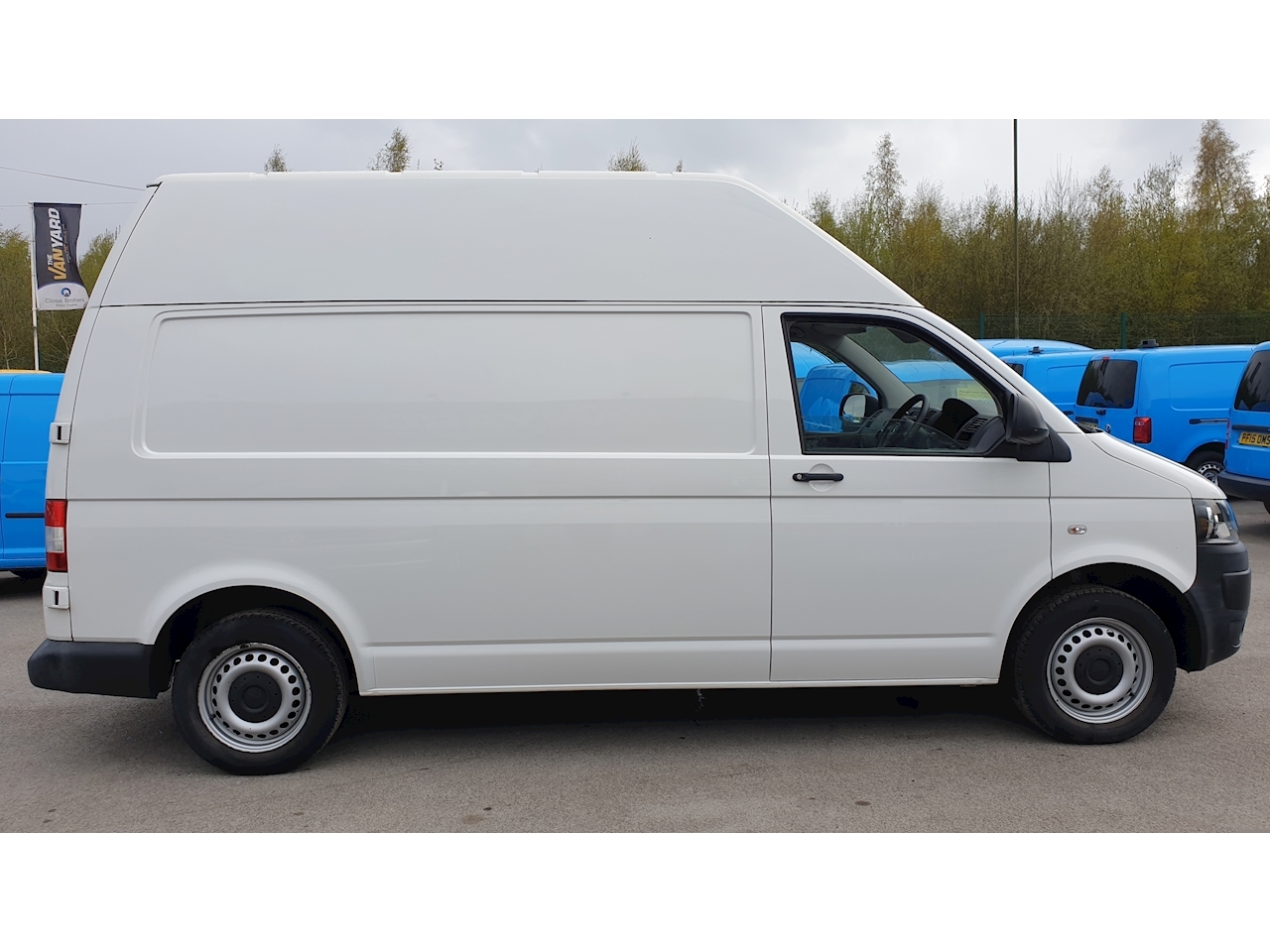 Used 2014 Volkswagen Transporter TDI T32 Startline For Sale in ...