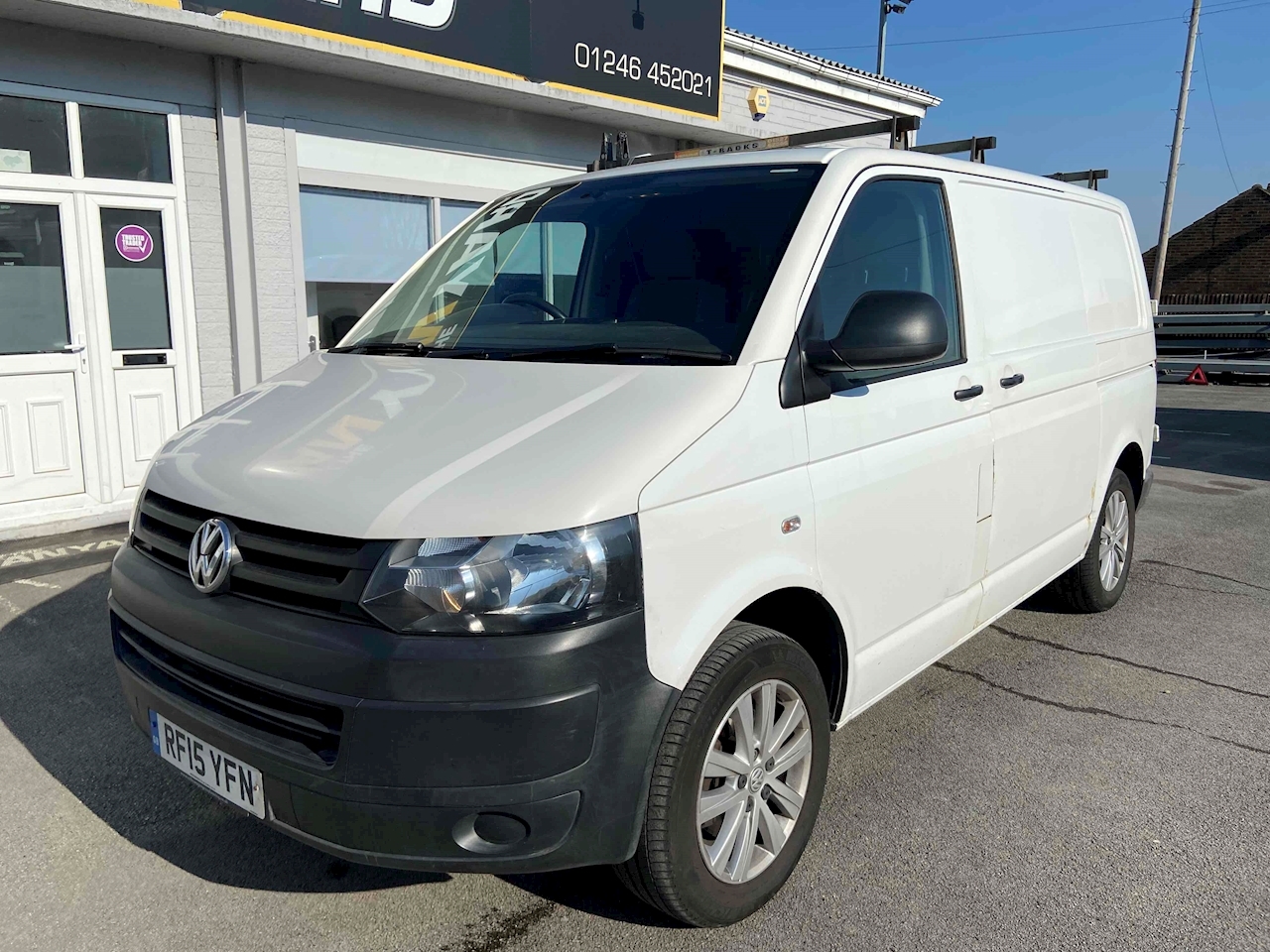 Used 2015 Volkswagen Transporter T26 Startline For Sale in Derbyshire ...