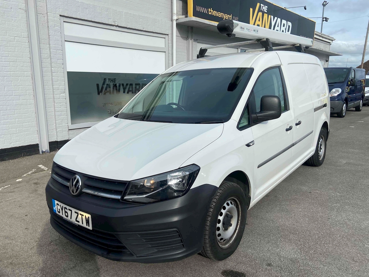 Used 2018 Volkswagen Caddy Maxi TDI C20 BlueMotion Tech Startline For ...