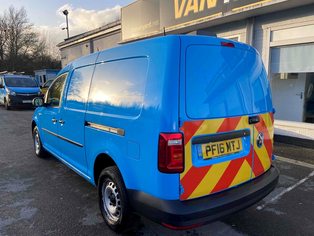 Used 2016 Volkswagen Caddy Maxi TDI C20 BlueMotion Tech Startline For ...