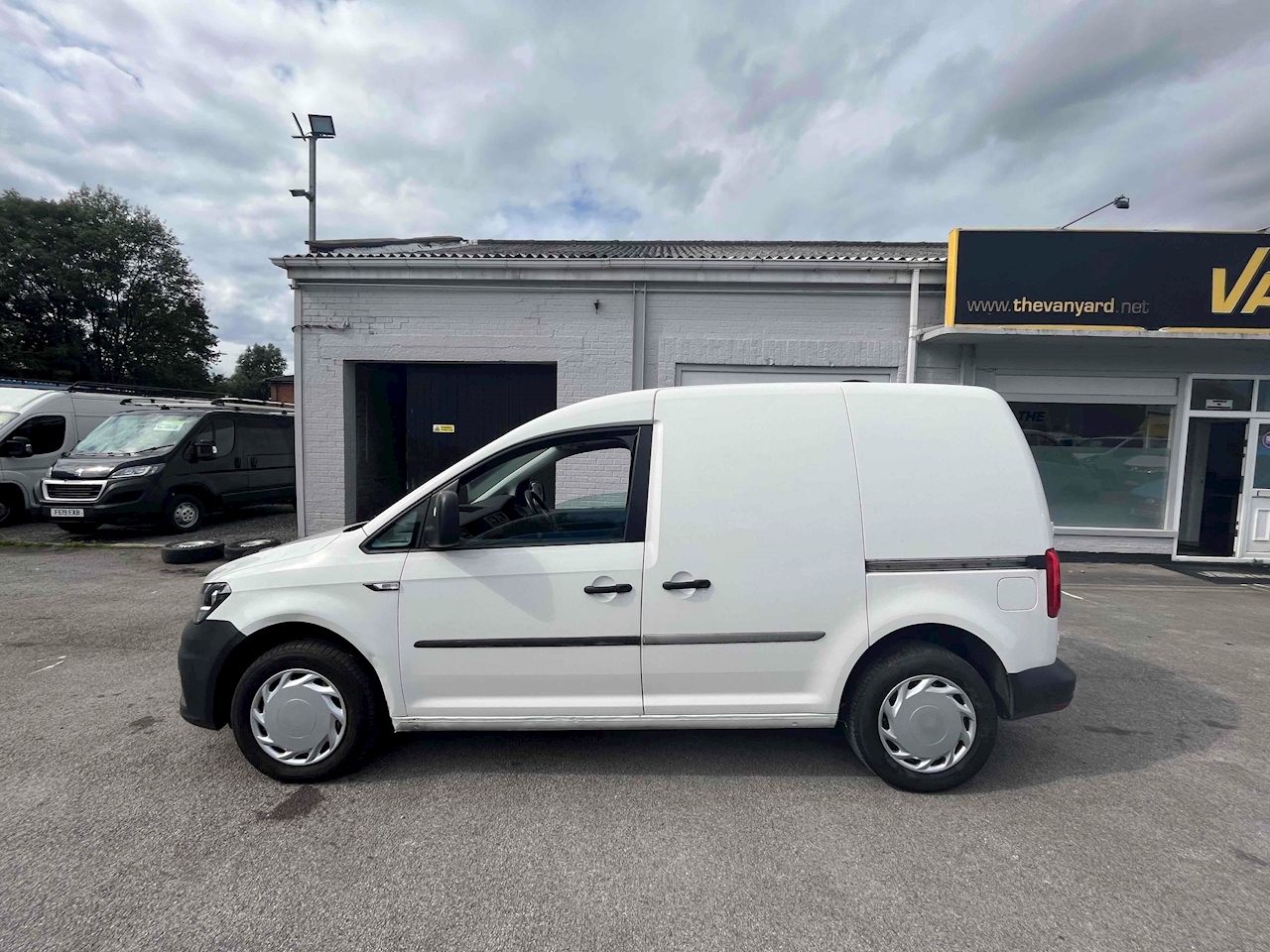 Used 2016 Volkswagen Caddy TDI C20+ BlueMotion Tech Startline For Sale ...