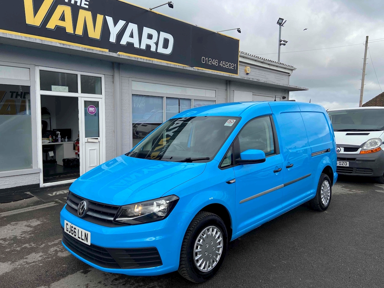 Used 2016 Volkswagen Caddy Maxi TDI C20 BlueMotion Tech Startline For ...