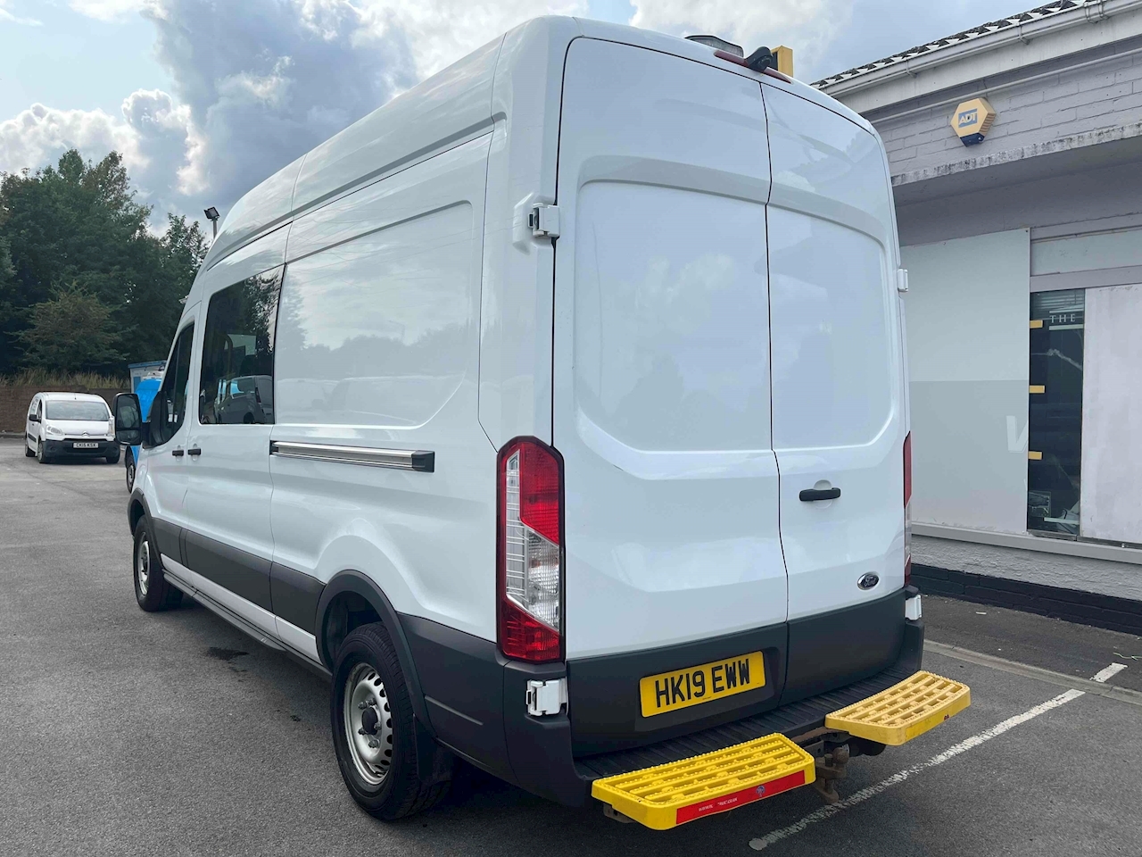 Used 2019 Ford Transit 350 EcoBlue For Sale in Derbyshire (U5523) | The ...