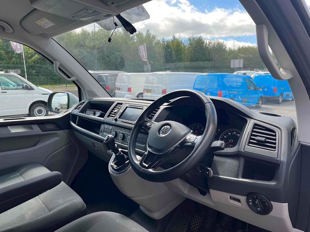 Used 2018 Volkswagen Transporter TDI T28 BlueMotion Tech Highline For ...