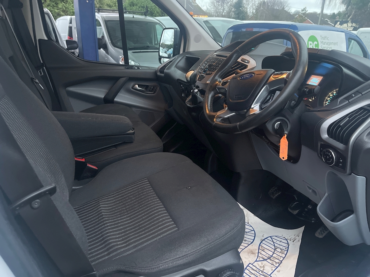 Used 2016 Ford Transit Custom 290 Trend Lr P/V For Sale in Hampshire ...