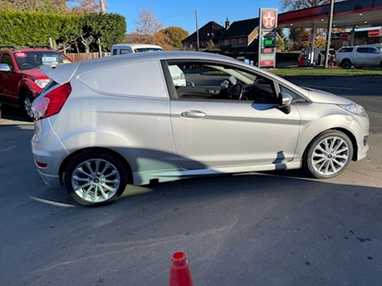 Used 2016 Ford Fiesta Van TDCi Sport For Sale in Hampshire (U9786 ...