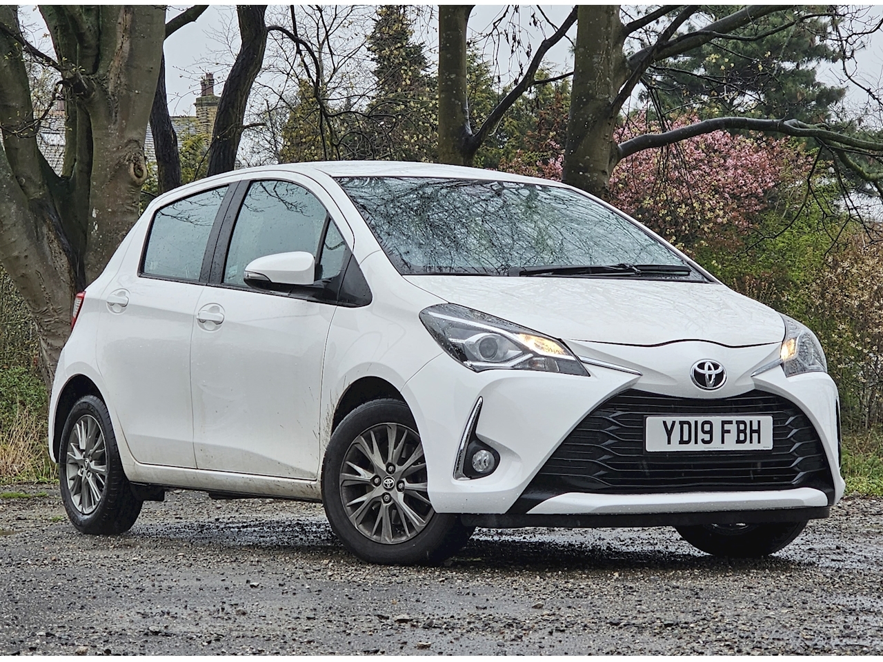 Used 2019 Toyota Yaris VVT-i Icon For Sale (U52258) | Hollins Hill Car ...