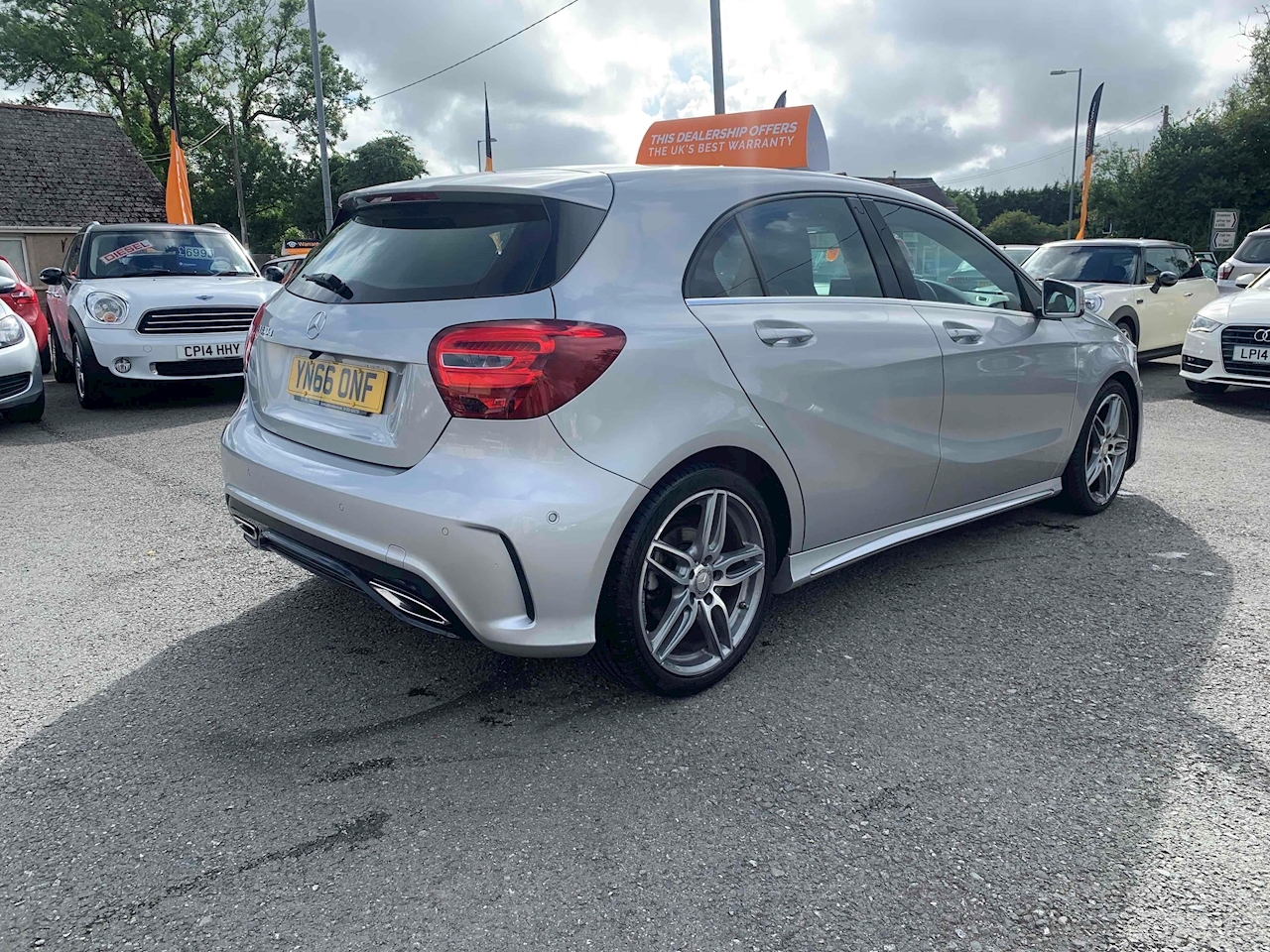 Mercedes-Benz 1.5 A180d AMG Line (Executive) Hatchback 5dr Diesel (s/s ...