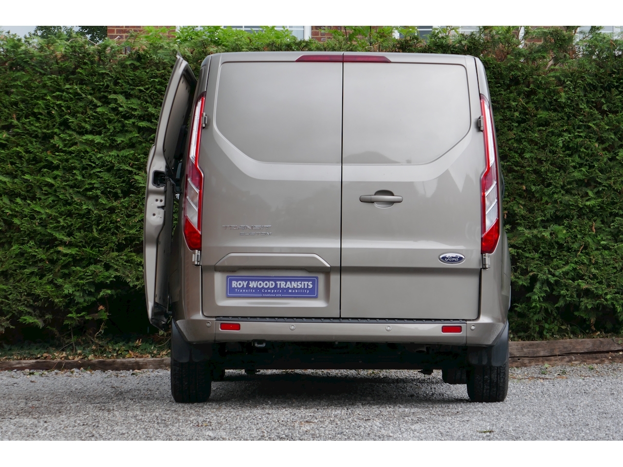 Used 2020 Ford Transit Custom 280 Limited 170ps Manual 2.0 Euro 6 ICE ...