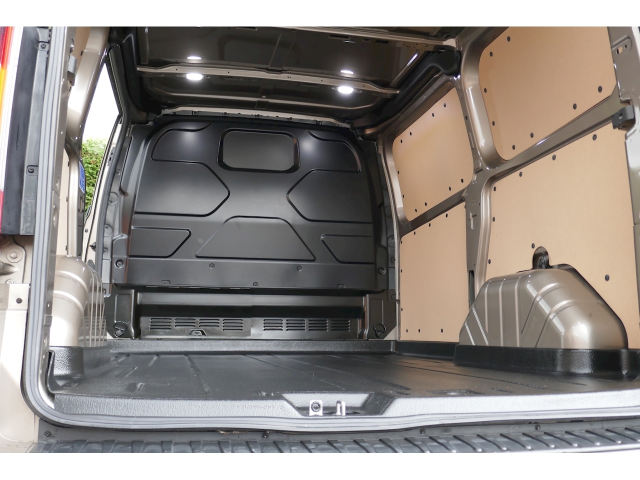 Used 2020 Ford Transit Custom 280 Limited 170ps Manual 2.0 Euro 6 ICE ...