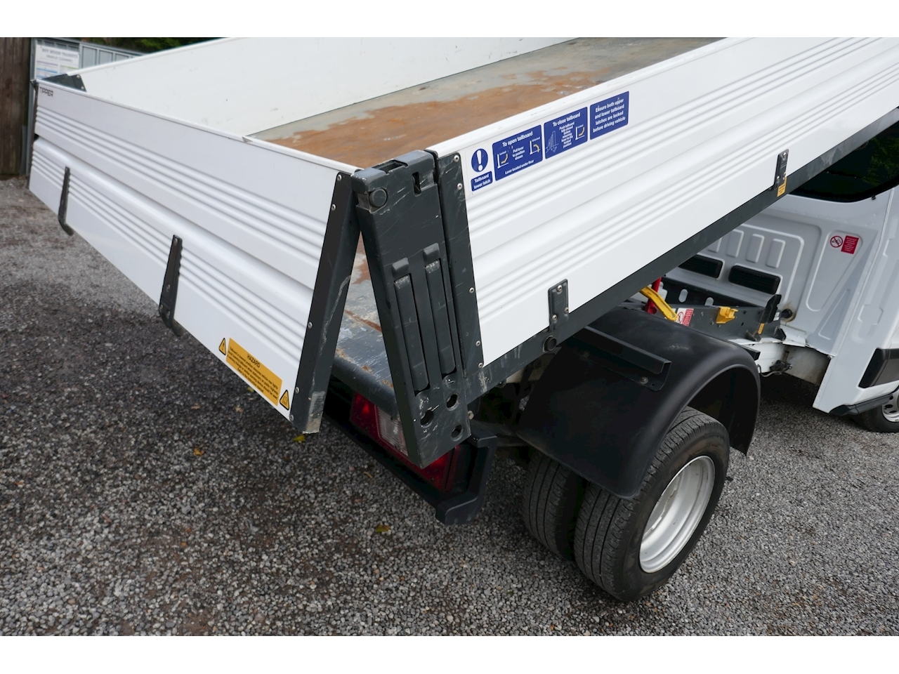 Used 2020 Ford Transit 350 L2 Tipper Dual rear wheel RWD 2.0 130ps Euro ...