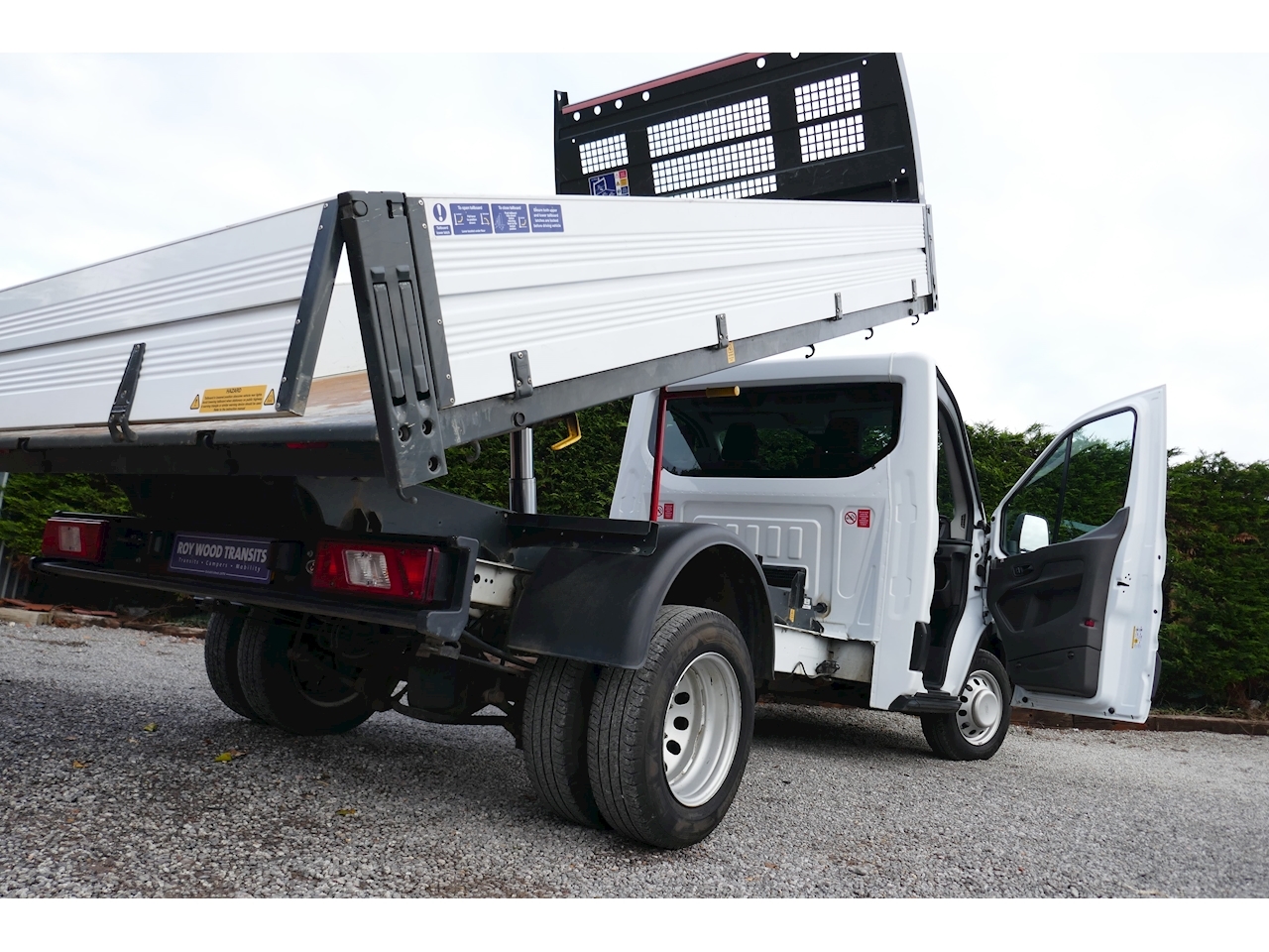 Used 2020 Ford Transit 350 L2 Tipper Dual rear wheel RWD 2.0 130ps Euro ...