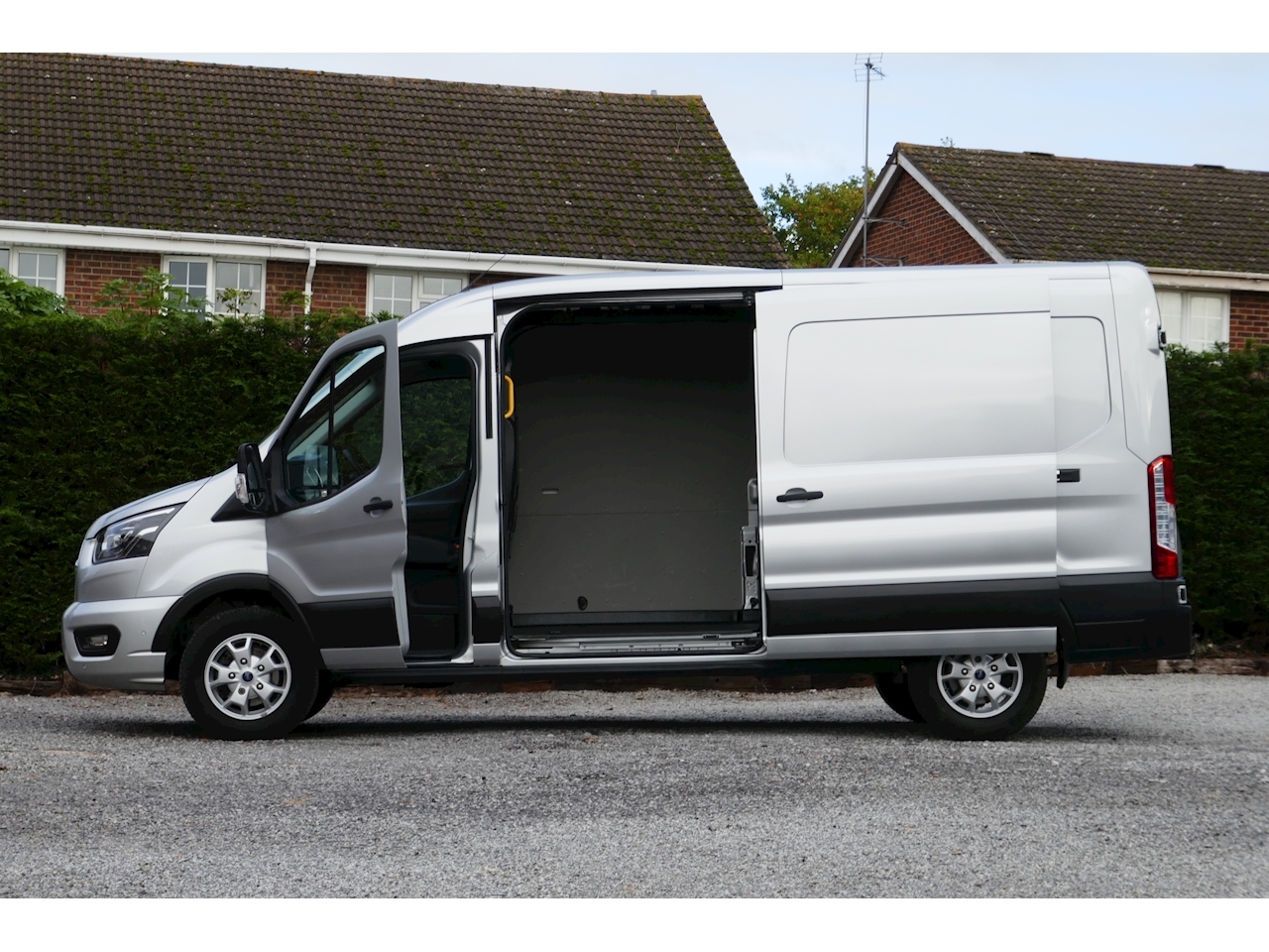 Used 2021 Ford Transit 350 L3 H2 Limited 170ps Euro 6 AUTOMATIC For ...