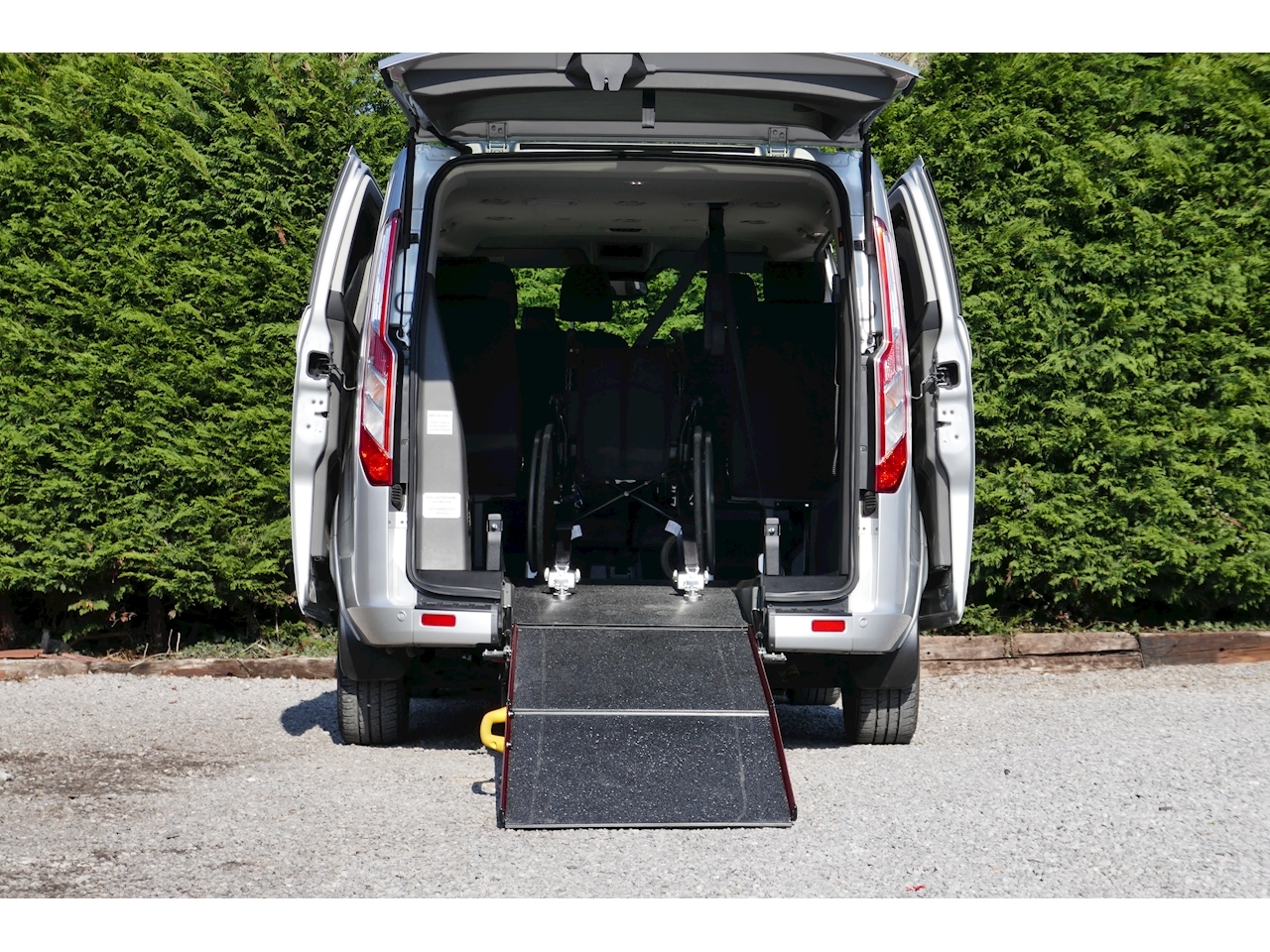 Used 2020 Ford Tourneo Custom Allied Independence RS Mid Mount For Sale ...