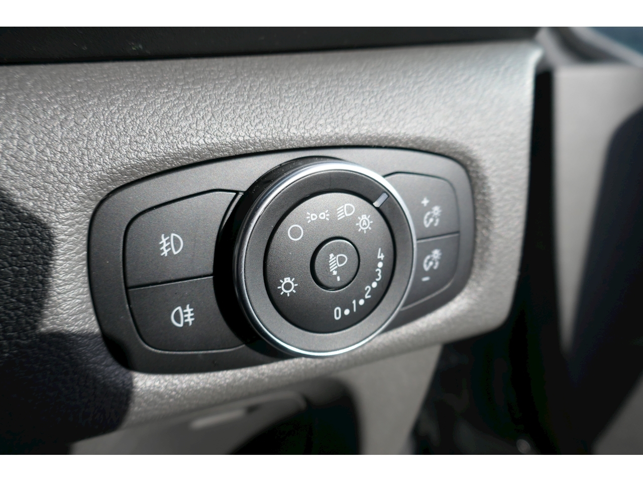 Used 2018 Ford Tourneo Custom Allied Independence RS Mid Mount ...