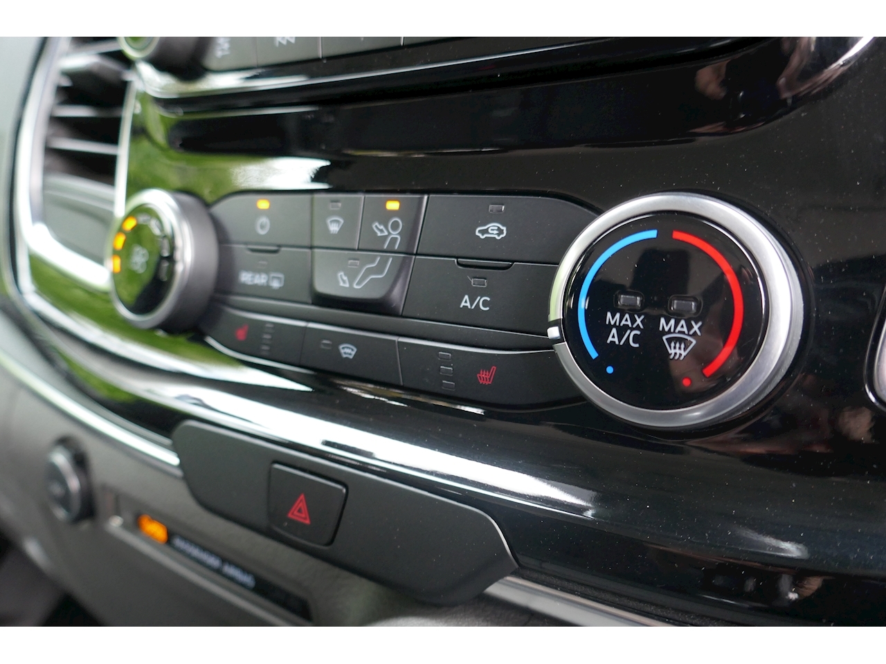Used 2018 Ford Tourneo Custom Allied Independence RS Mid Mount ...
