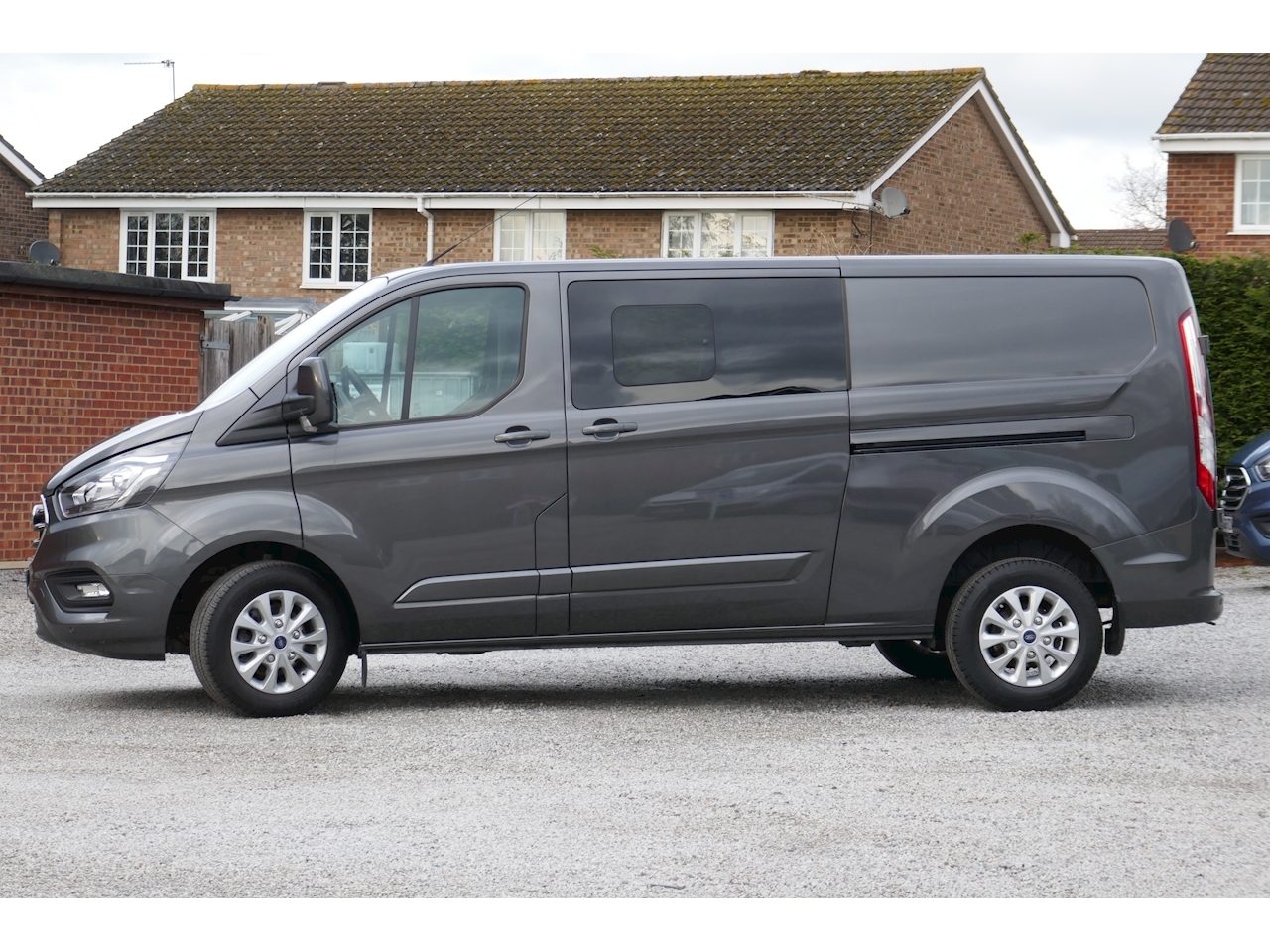 Used 2022 Ford Transit Custom 320 L2 DCiV Limited Diesel AUTOMATIC Van ...