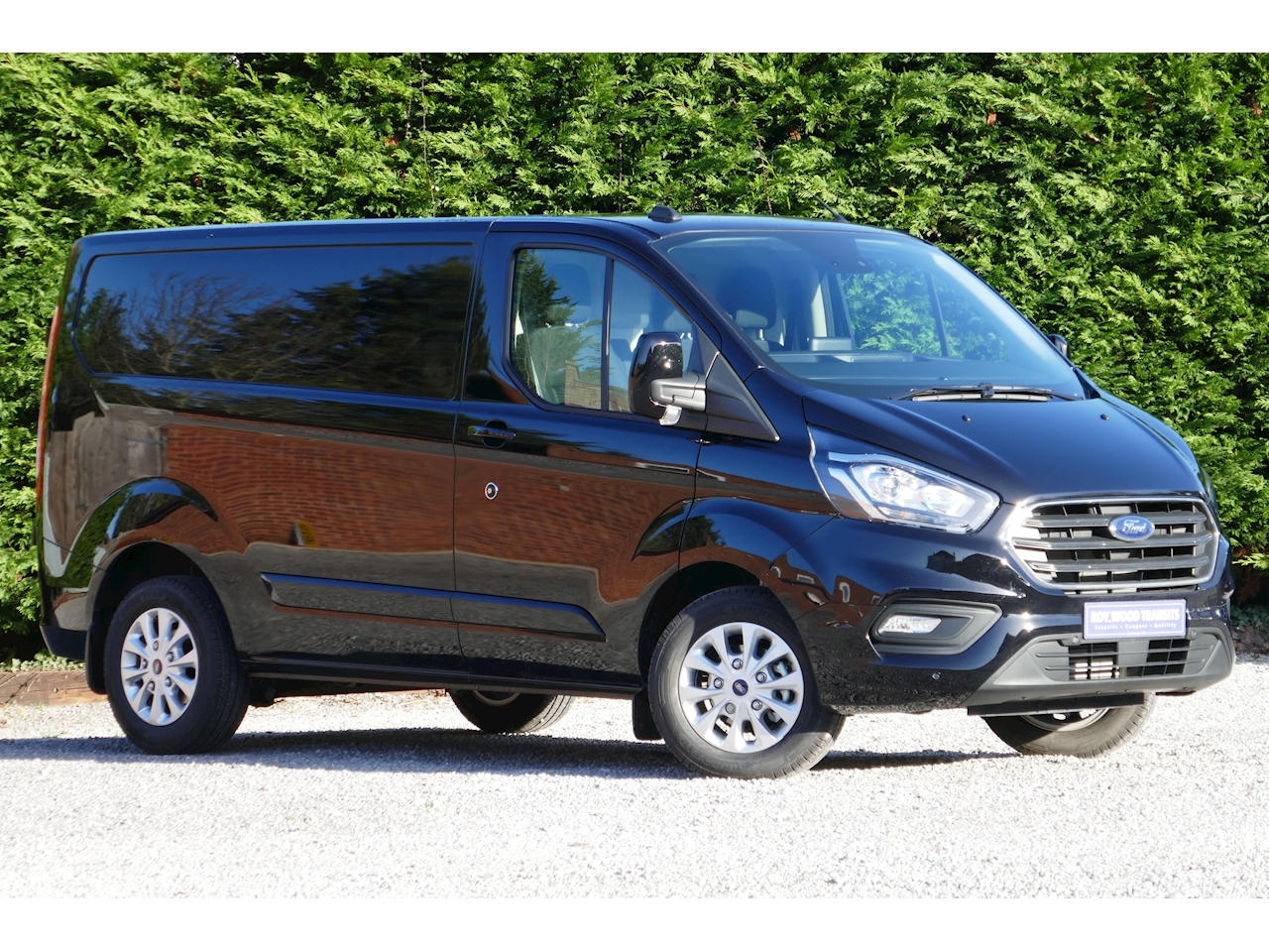 Used 2022 Ford Transit Custom 300 L1 H1 Limited 130ps Euro 6 Diesel Van ...