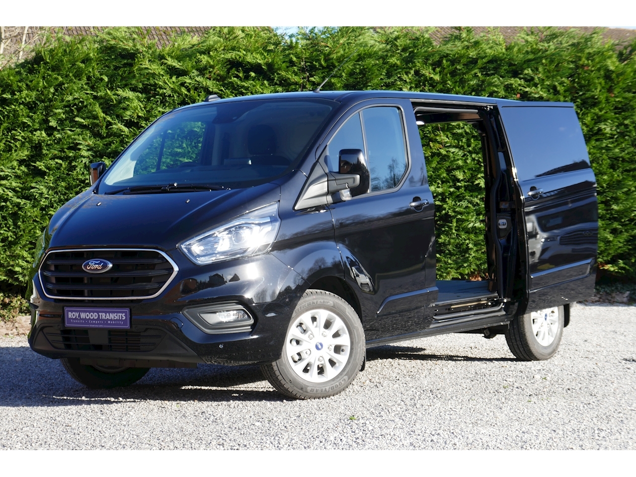 Used 2022 Ford Transit Custom 300 L1 H1 Limited 130ps Euro 6 Diesel Van ...