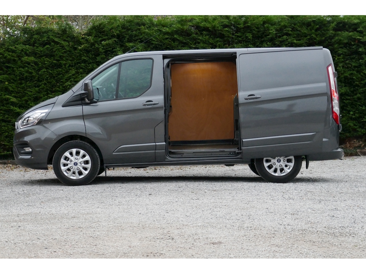 Used 2021 Ford Transit Custom 300 L1 Limited 130ps Euro 6 Diesel Van ...