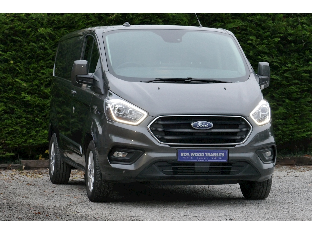 Used 2021 Ford Transit Custom 300 L1 Limited 130ps Euro 6 Diesel Van ...