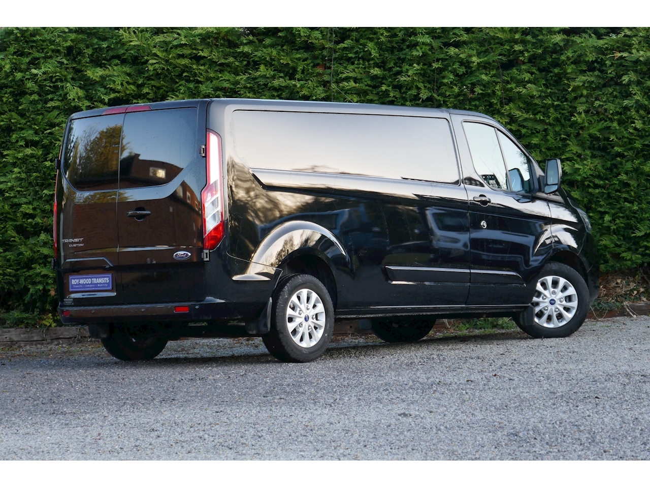 Used 2022 Ford Transit Custom 300 L2 Limited Diesel Van 130ps Euro 6 ...