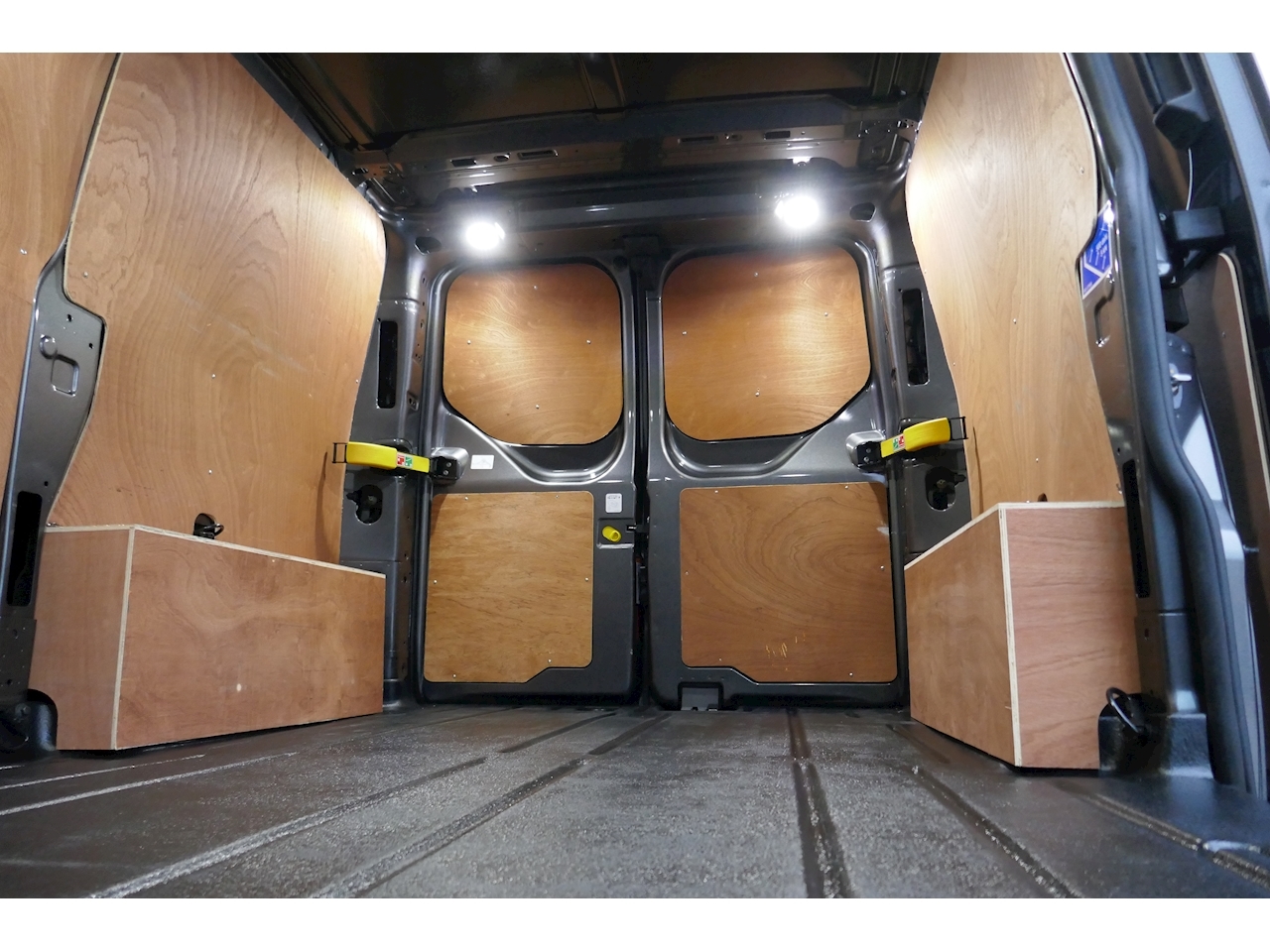 Used 2022 Ford Transit Custom 300 L1 Limited 130ps Euro 6 AUTOMATIC ...