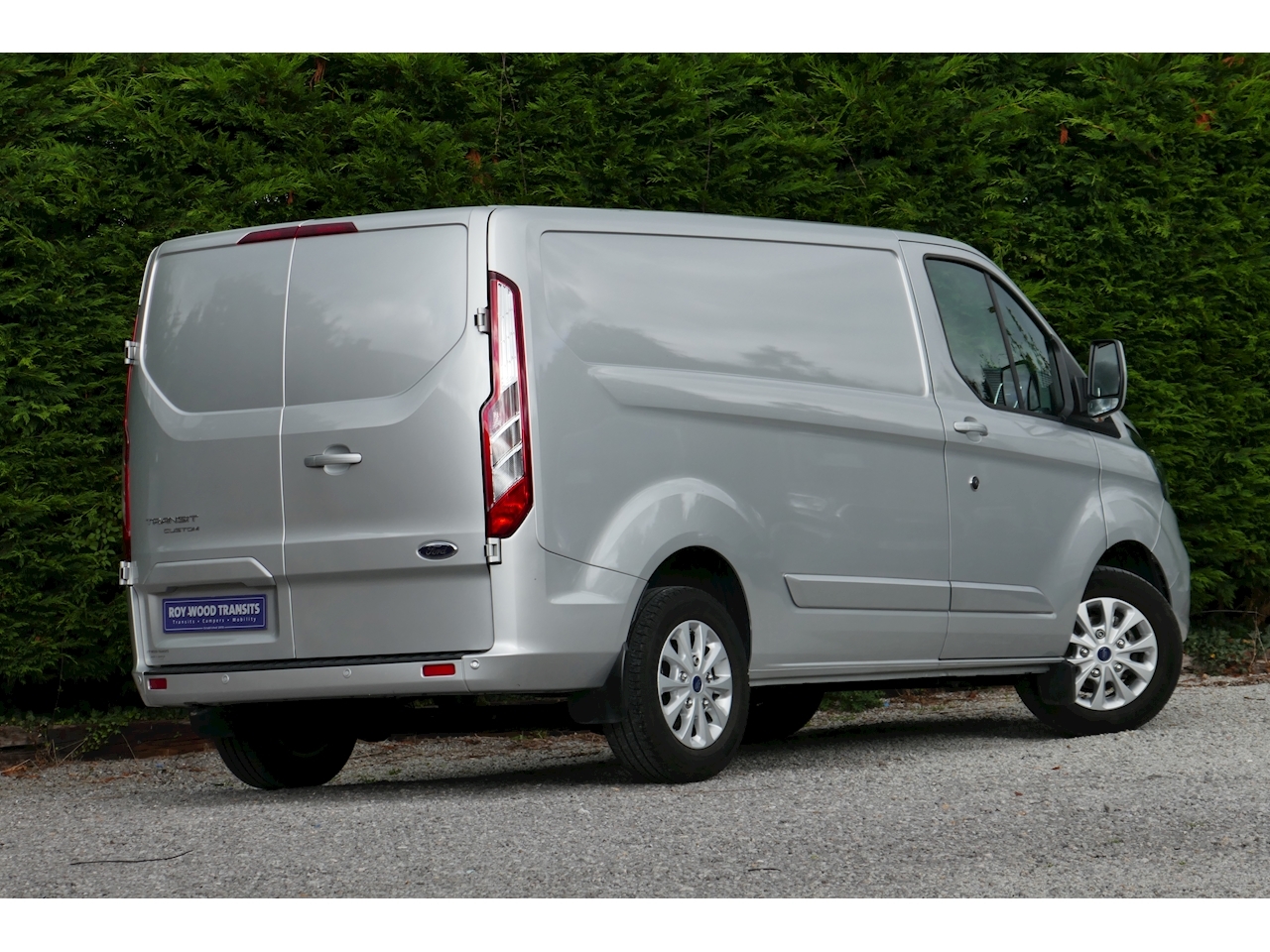 Used 2022 Ford Transit Custom 300 L1 Limited 130ps Euro 6 AUTOMATIC ...