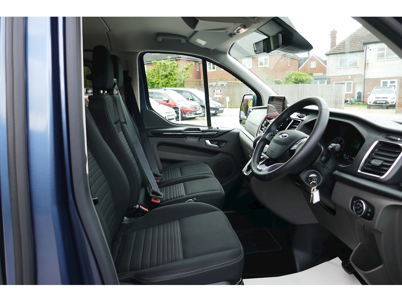 Used 2022 Ford Transit Custom 320 L2 DCiV Limited 130ps Euro 6 Diesel ...