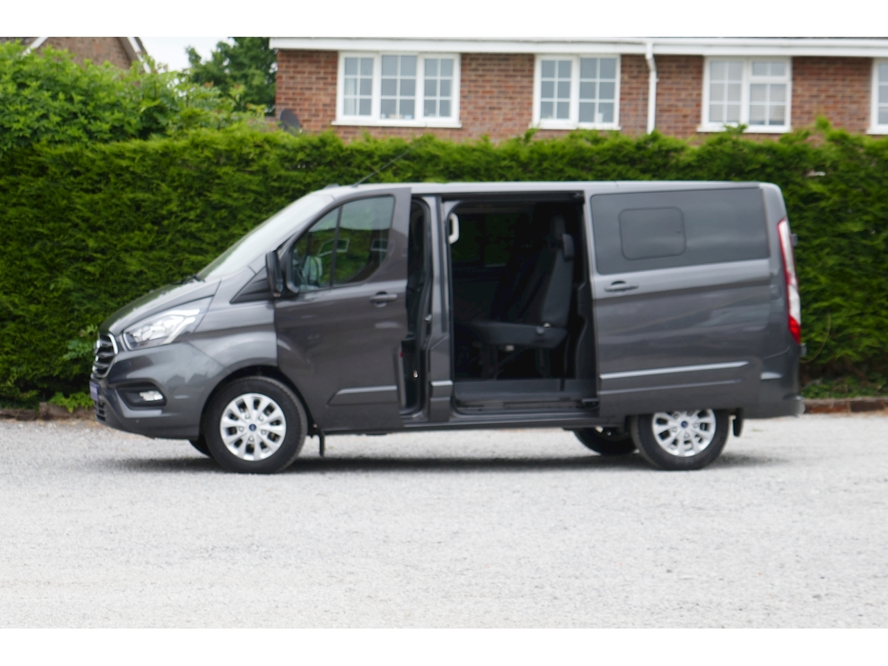 Used 2022 Ford Transit Custom 300 L1 DCiV Limited 6 Seat Diesel Van ...