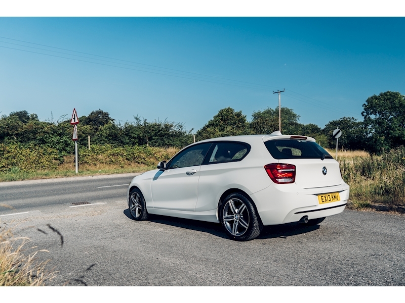 BMW 1 Series 114D Sport Hatchback 1.6 Manual Diesel - Vehicle Details ...