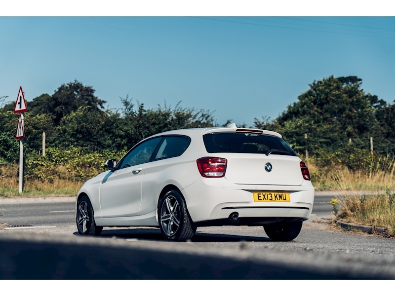BMW 1 Series 114D Sport Hatchback 1.6 Manual Diesel - Vehicle Details ...