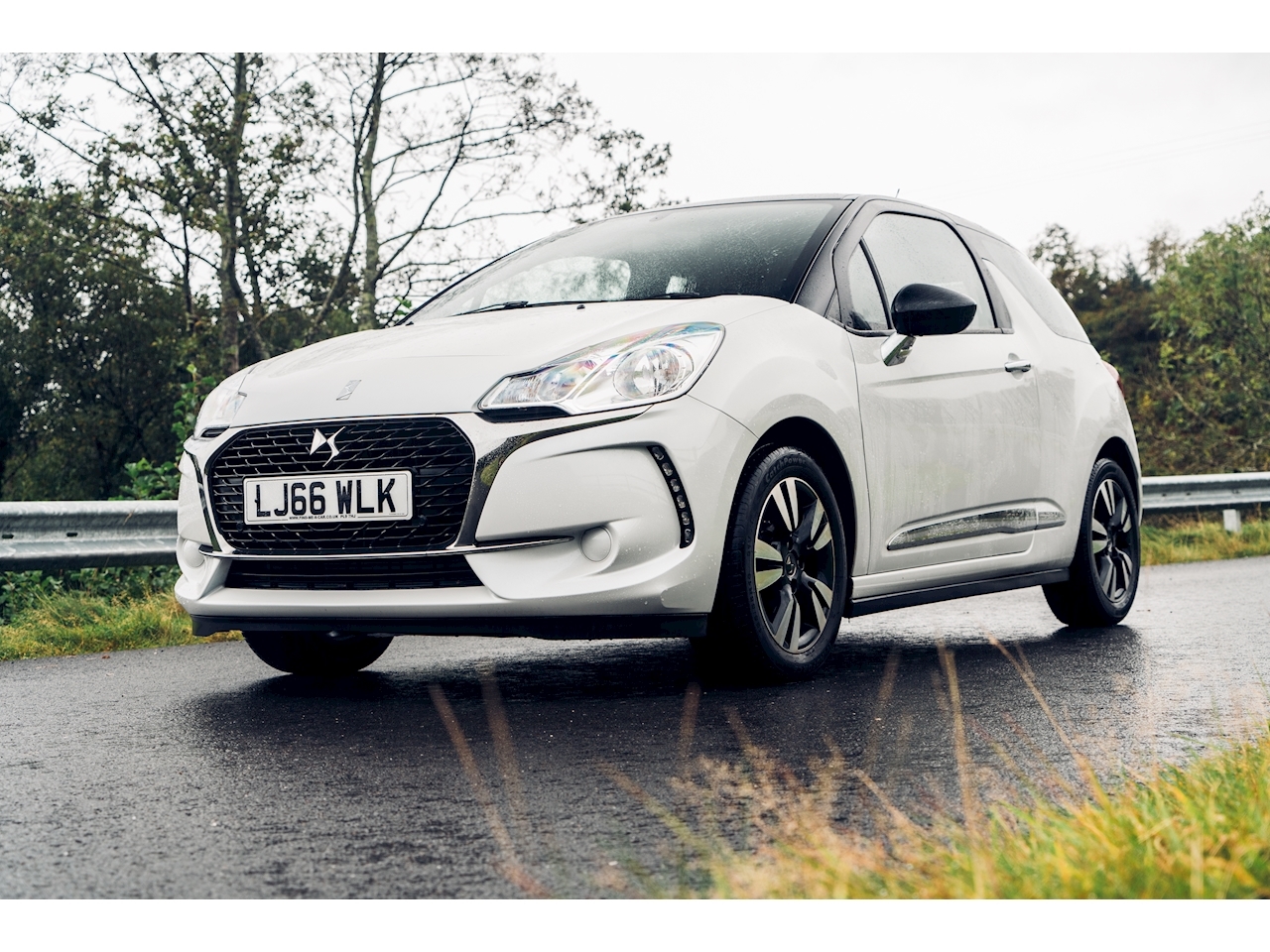 DS AUTOMOBILES DS 3 Chic Hatchback 1.2 Manual Petrol - Vehicle Details ...