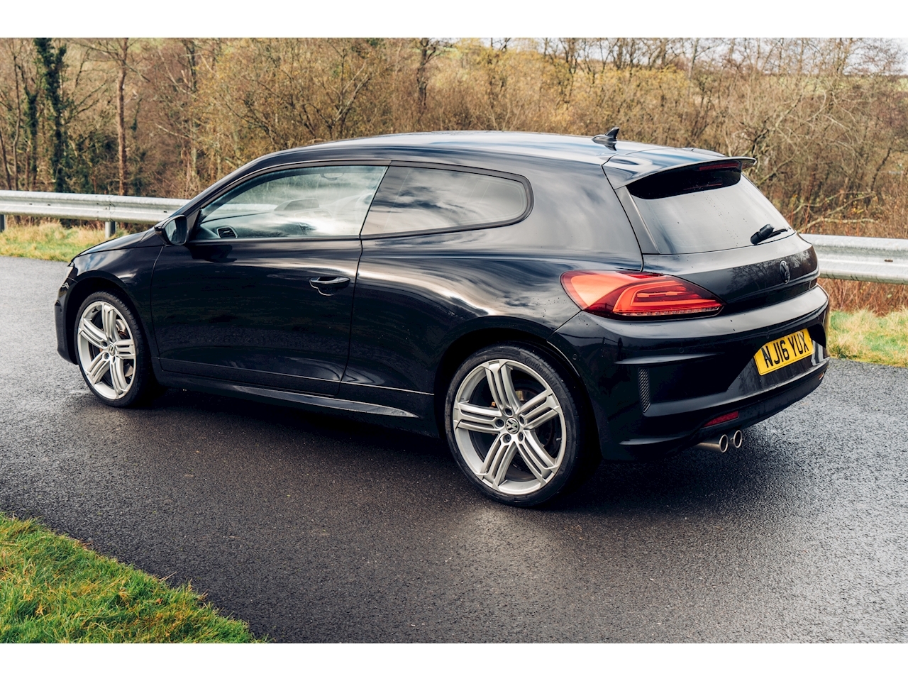 Volkswagen 2.0 TDI BlueMotion Tech R-Line Hatchback 3dr Diesel Manual ...