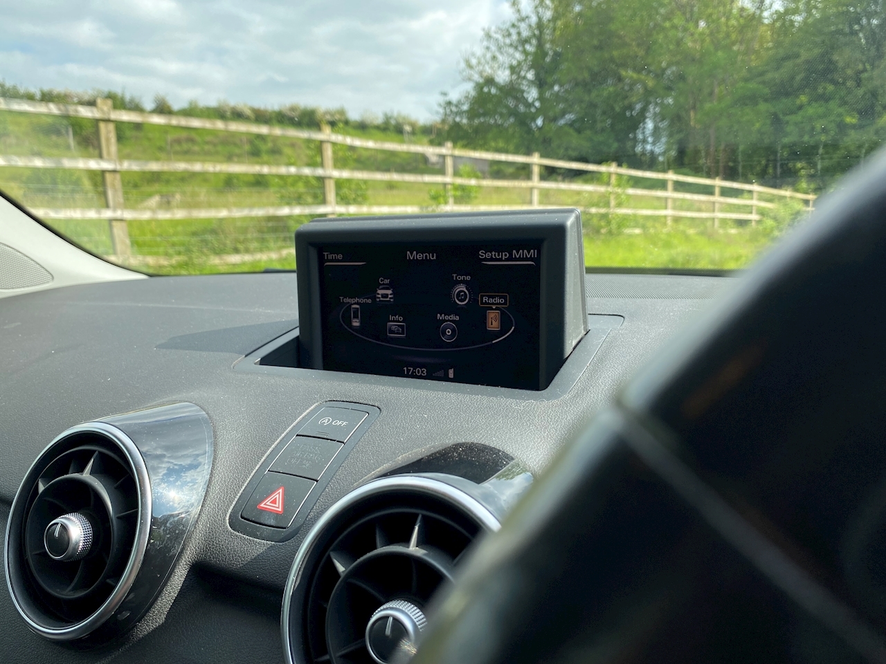 Audi 1.6 TDI Sport Hatchback 3dr Diesel Manual Euro 5 (s/s) (105 ps ...
