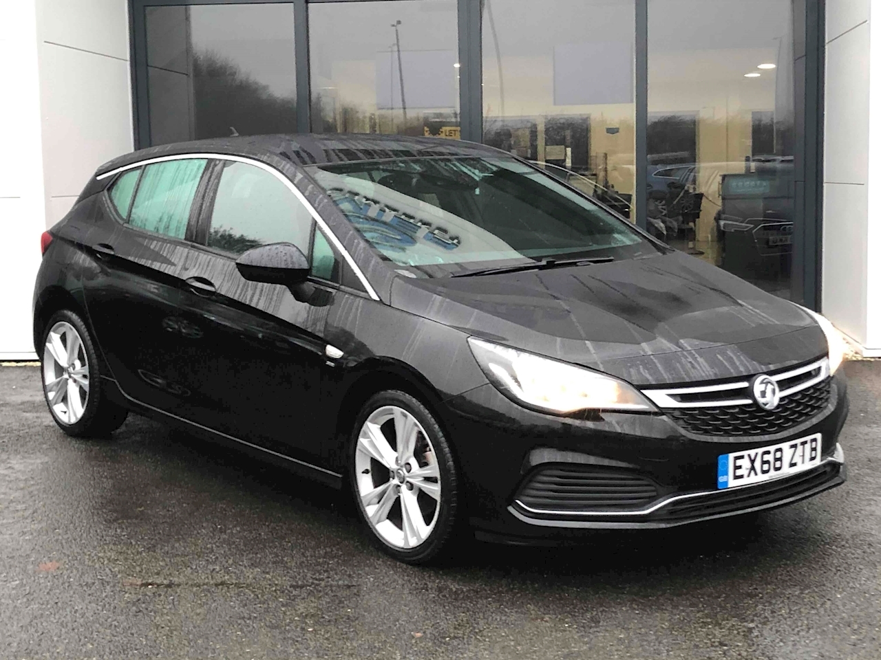 Used 2018 Vauxhall Astra SRi VX Line Nav Hatchback 1.6 Manual Petrol ...