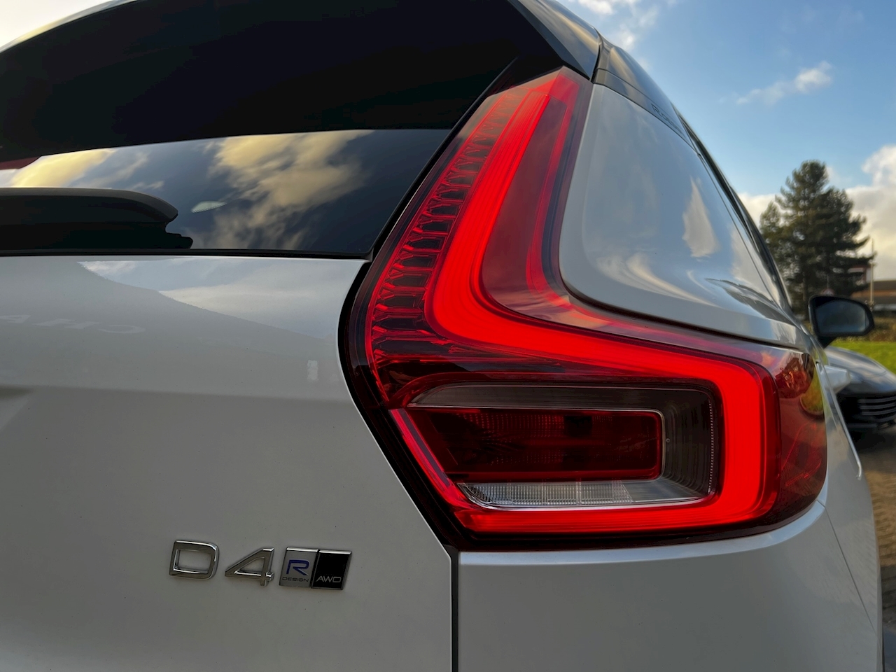 Used 2019 Volvo XC40 D4 R-Design Pro For Sale (U4182) | BYD Kettering