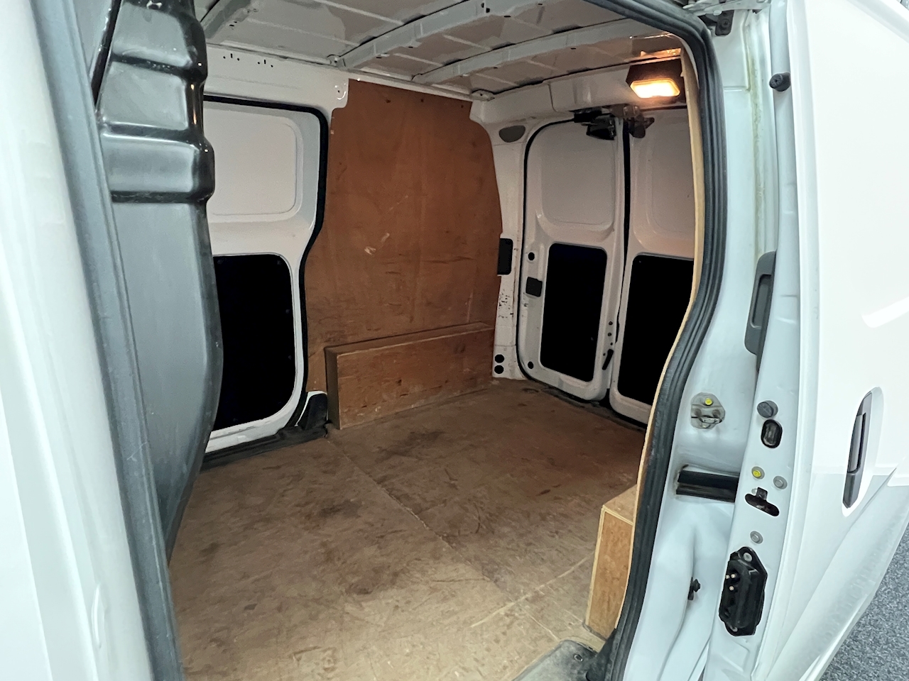 Used 2013 Nissan NV200 dCi SE For Sale (U136301) | Whitley Bay Motors