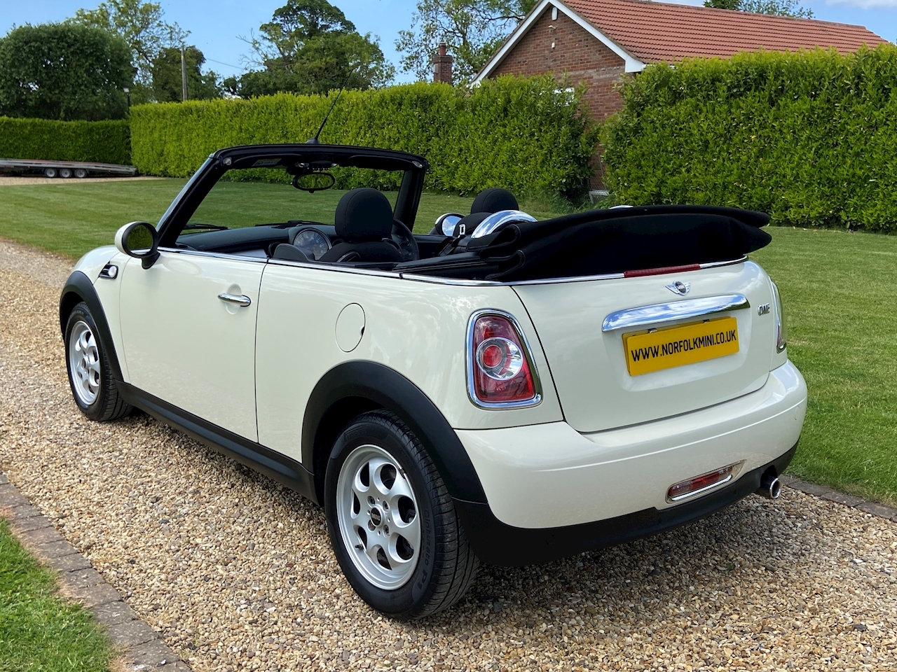 Used 2015 MINI Convertible One For Sale in Norfolk (U1730) | Norfolk ...