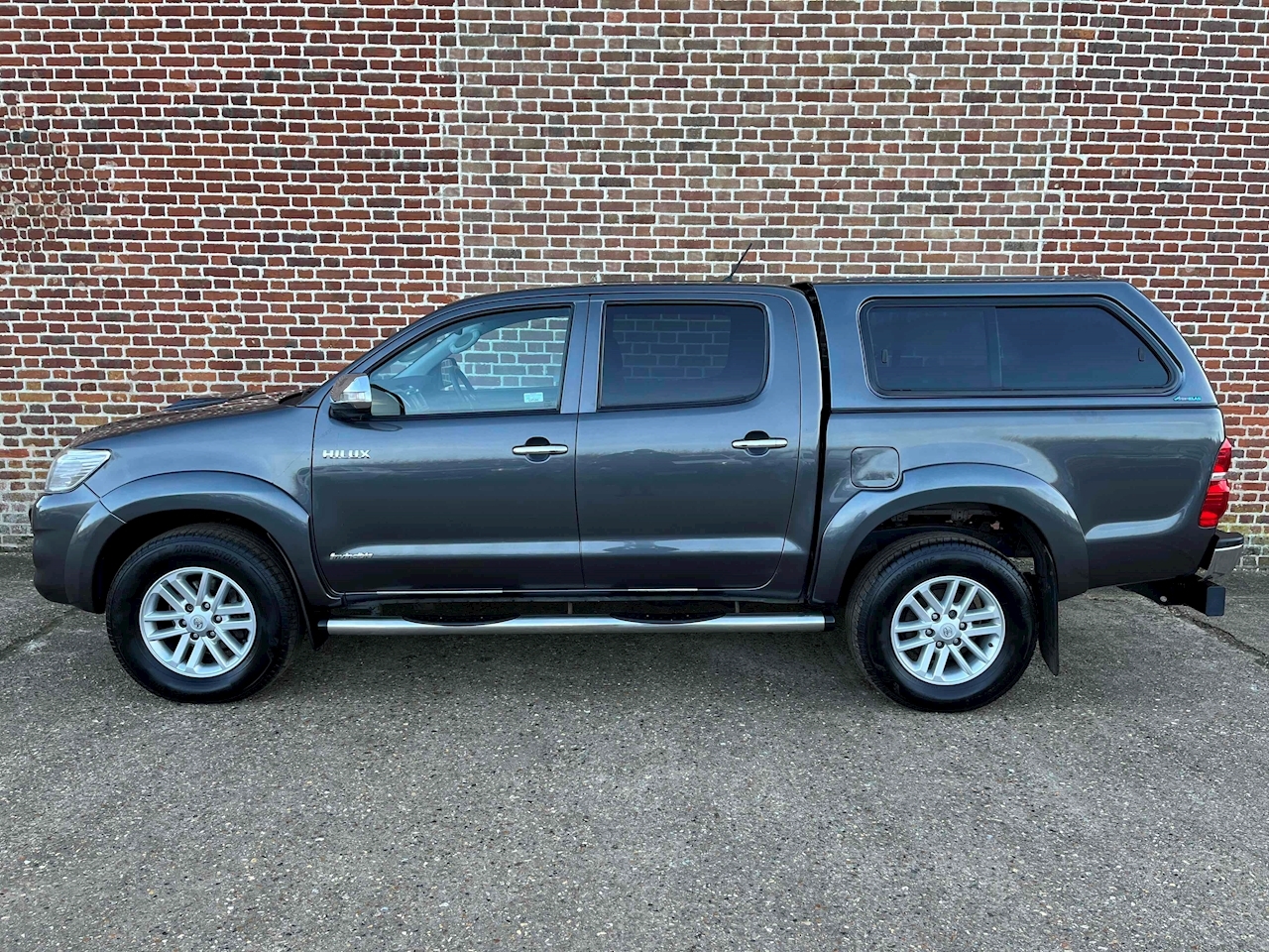 Used 2015 Toyota Hilux Invincible 4X4 D-4D Dcb For Sale in Norfolk ...
